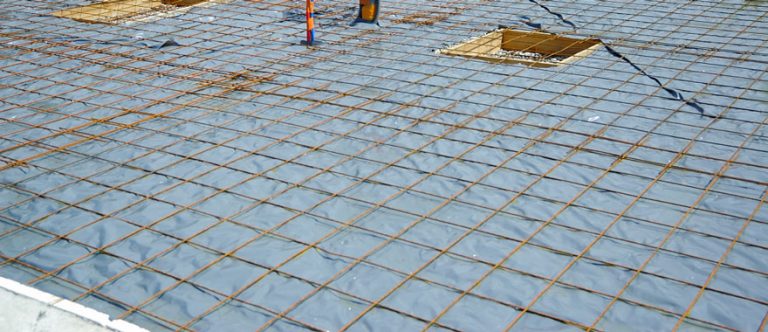 Tout savoir sur le Film polyane sous dalle béton - PaveBéton